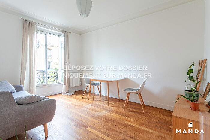 Appartement à louer - Paris e , Jules Joffrin - 2 pièces - 1 chambre