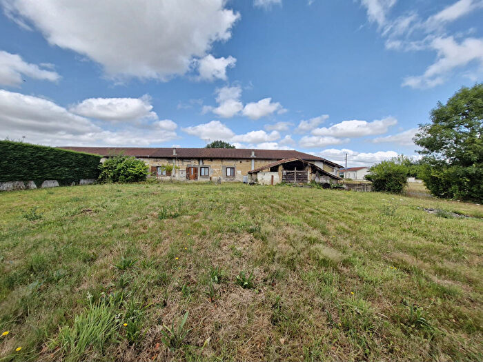 Curtafond : Maison 5 pièces à vendre