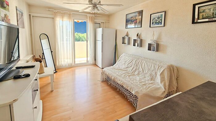 La Londe-les-Maures, Moulin-Vieux, Ondine, Mas dArgent, Stade Vitria : Appartement 2 pièces à vendre
