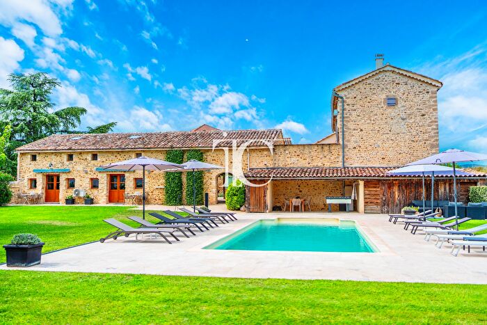 Maison à vendre - Barjac - 12 pièces - 10 chambres