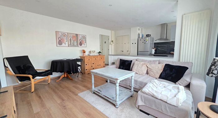 Épinay-sur-Seine, Le Cygne dEnghien : Appartement 2 pièces à vendre