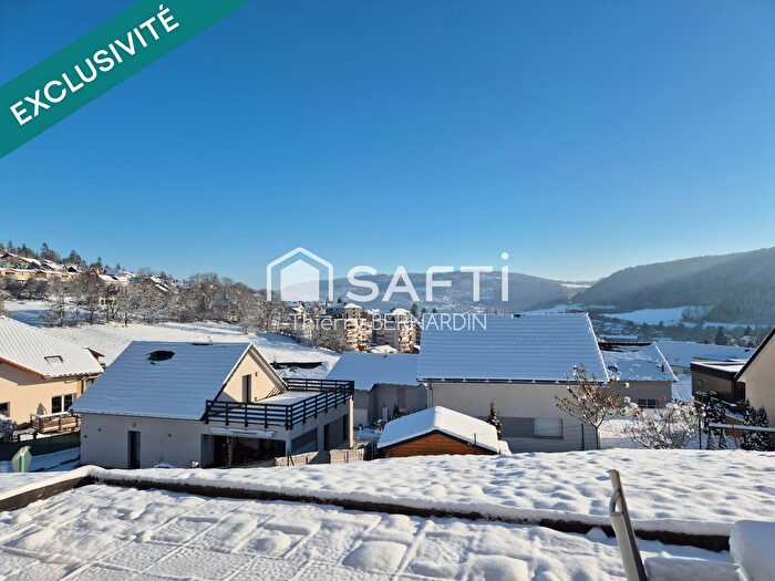 Maison à vendre - Villers-le-Lac - 6 pièces - 5 chambres