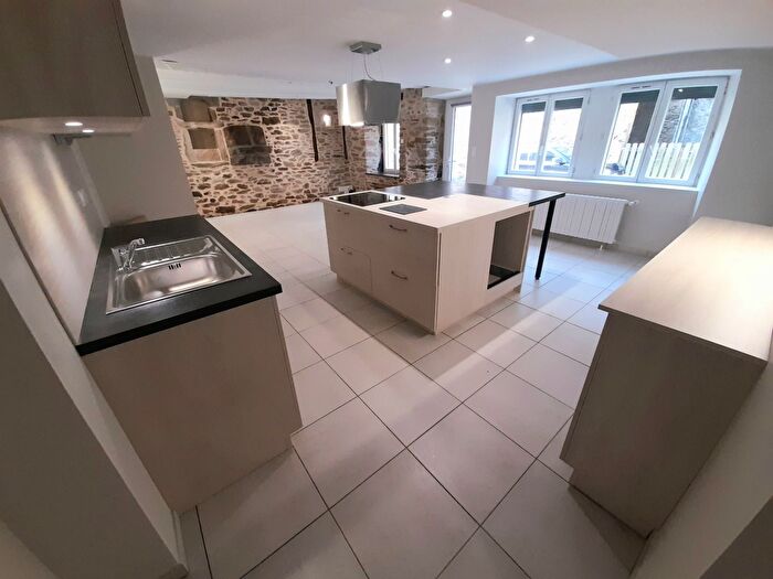 Maison à louer - Colombiès - 4 pièces - 3 chambres