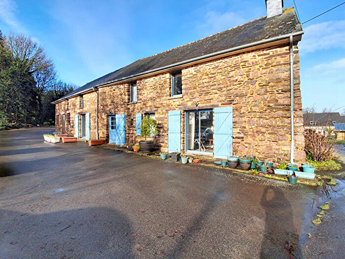 Maison à vendre - Plélan-le-Grand - 8 pièces - 4 chambres