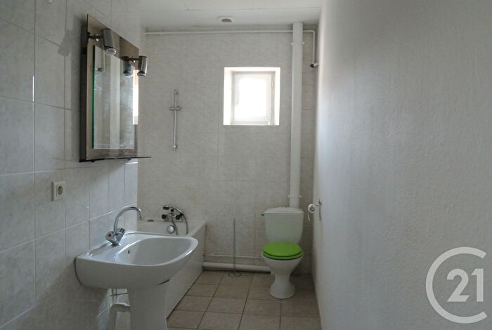 Maisons à vendre et appartements à louer - 3