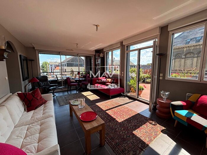 Appartement 3 pièces à Saint-Omer, Centre historique, à vendre