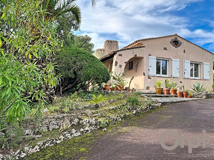 Maison à vendre - Fréjus, Saint-Aygulf - 3 pièces - 2 chambres