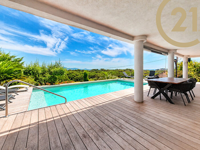 Maison 7 pièces à vendre - Fréjus