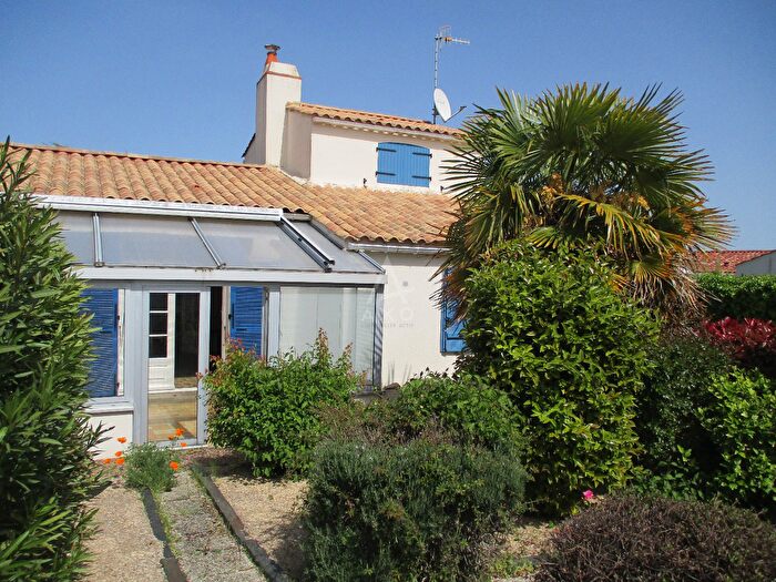 Saint-Vincent-sur-Jard : Maison 6 pièces à vendre