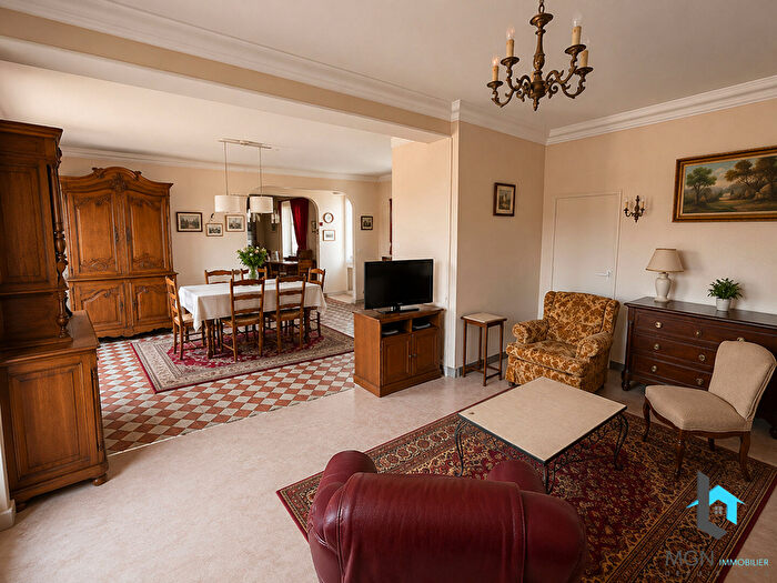 Nogent-le-Roi - Maison 7 pièces à vendre