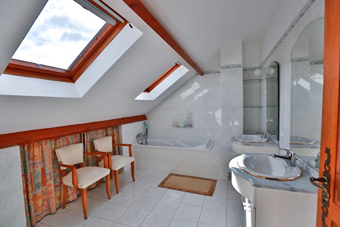 Maison à vendre - Gournay-sur-Marne - 5 pièces - 5 chambres