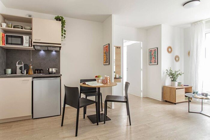 Appartement 3 pièces à Mouret, Marseille 13ème arrondissement, à louer