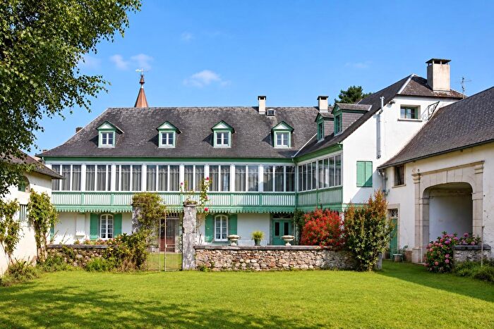 Maison 11 pièces à vendre - Bagnères-de-Bigorre