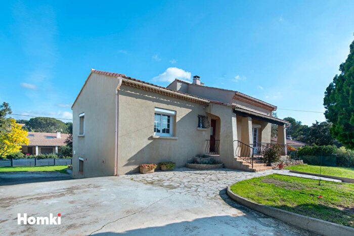 Maison à vendre - Lambesc - 7 pièces - 5 chambres