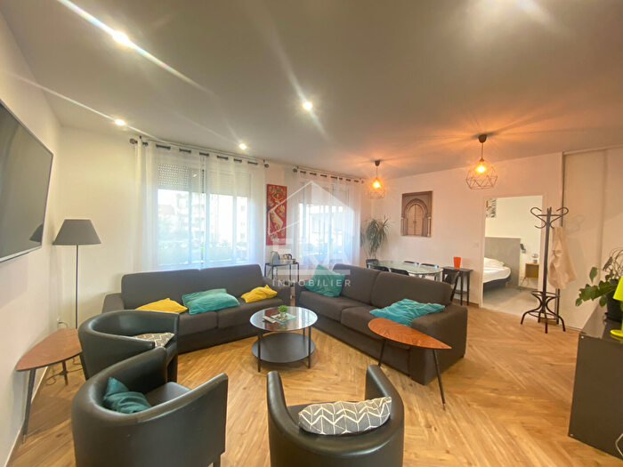 Appartement 5 pièces à Reims, Centre-ville, à louer