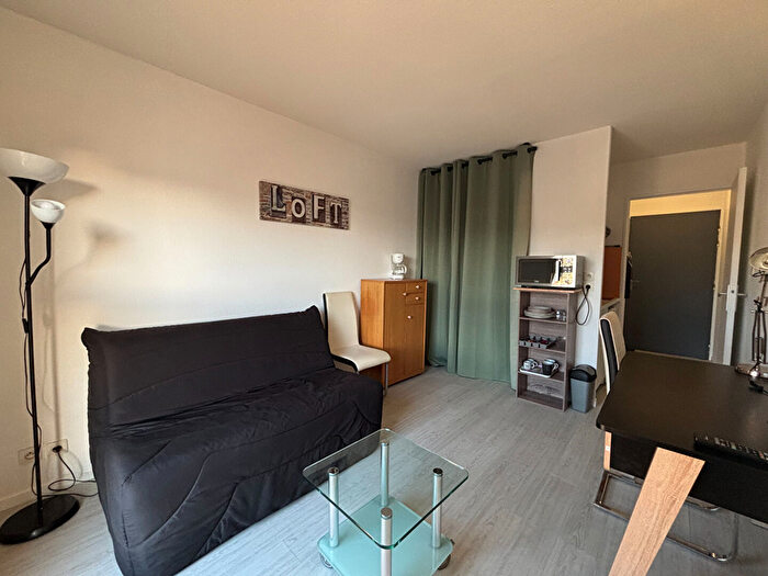 Appartement à louer - Toulon, Champs-de-Mars - 1 pièce