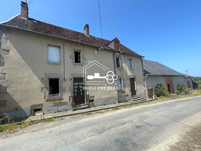 Maison à vendre - Saint-Agnant-de-Versillat - 7 pièces - 5 chambres