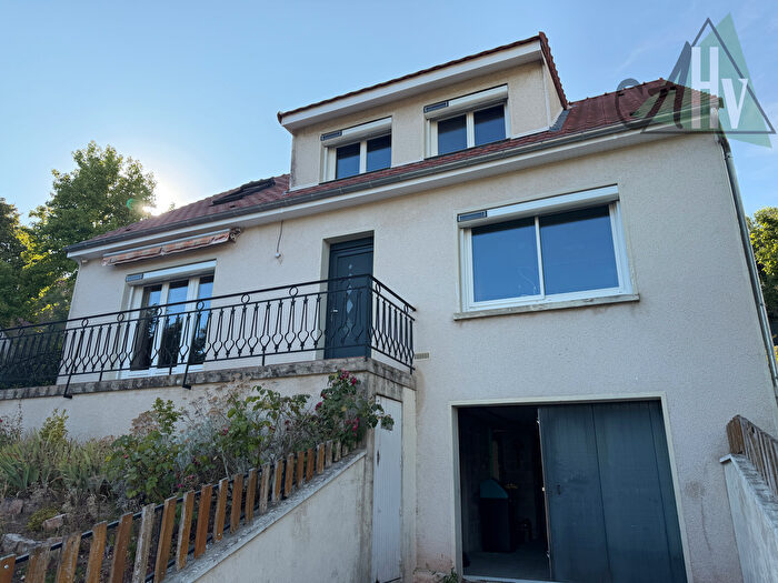 Maison 6 pièces à Saint-Brice, à vendre