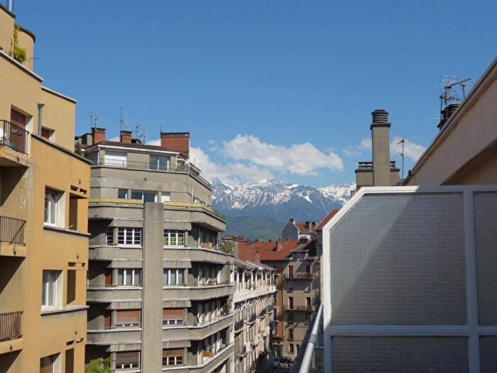 Appartement 2 pièces à Championnet-Caserne de Bonne, Grenoble, à louer