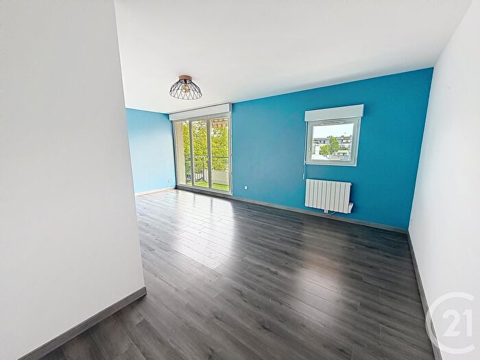Appartement à louer - Saint-Jean-de-Braye, Centre-ville - 4 pièces - 3 chambres