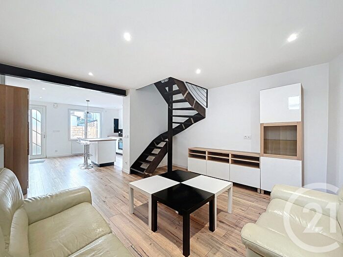 Maison à louer - Cholet, Bretagne - 4 pièces - 2 chambres