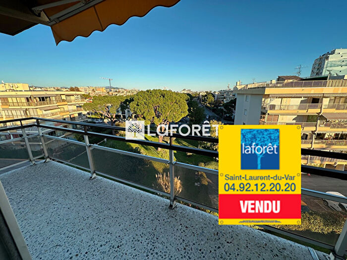 Saint-Laurent-du-Var, Bord de Mer, Port de Plaisance : Appartement 2 pièces à vendre