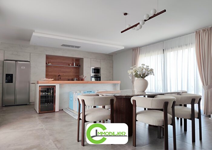 Maison 6 pièces à vendre à Dollon