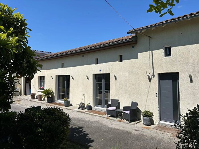 Maison 8 pièces à vendre - Barbezieux-Saint-Hilaire