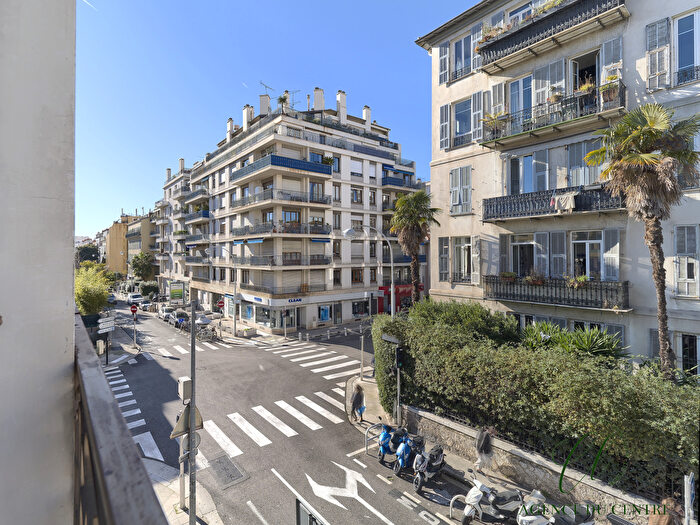 Appartement à vendre - Nice, Saint-Lambert, Bas-Cimiez - 5 pièces - 4 chambres