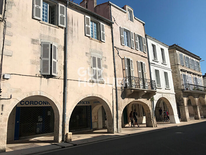 Appartement à vendre - La Rochelle, Centre-ville, Vieux-port, Marché - 2 pièces - 1 chambre