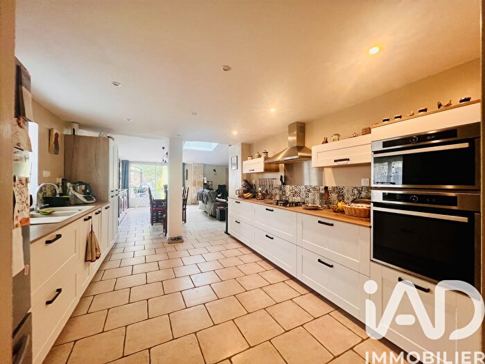 Maison à vendre - Ardillières - 6 pièces - 4 chambres