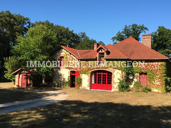 Brinon-sur-Sauldre : Maison 14 pièces à vendre