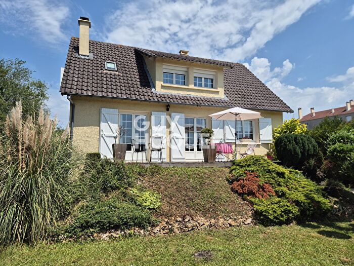 Dreux, Sainte-Eve - Maison 6 pièces à vendre
