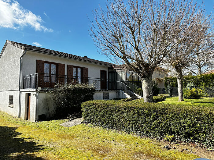 Maisons à vendre et appartements à louer - 1