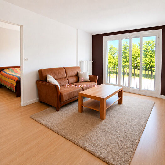 La Chapelle-Saint-Luc, Chantereigne, Montvilliers : Appartement 3 pièces à vendre