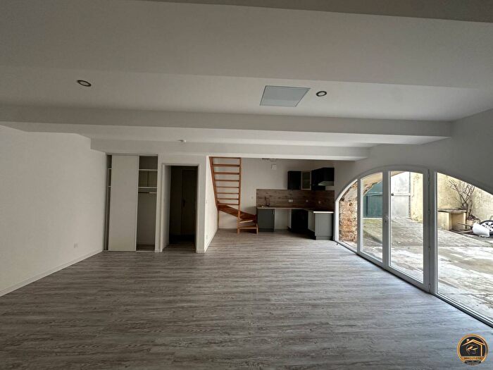 Appartement à louer - Nord, Lézignan-Corbières - 3 pièces - 2 chambres