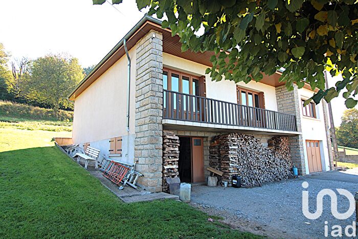 Maison à vendre - Bourganeuf - 8 pièces - 4 chambres