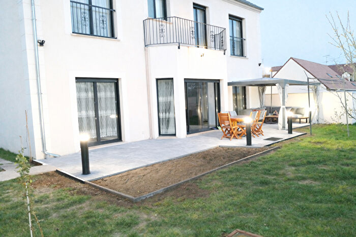 Maison à vendre - Aubergenville - 7 pièces - 5 chambres