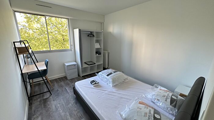 Appartement à louer - Poitiers, Couronneries - 1 pièce