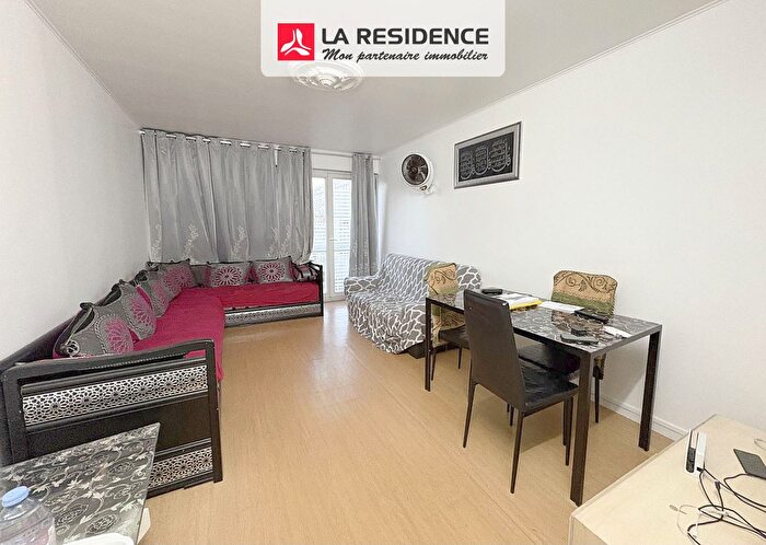 Appartement à vendre - Sarcelles - 3 pièces - 2 chambres