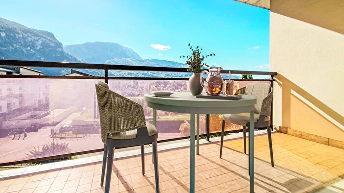 Appartement à vendre - Cluses, La Sardagne - 4 pièces - 3 chambres