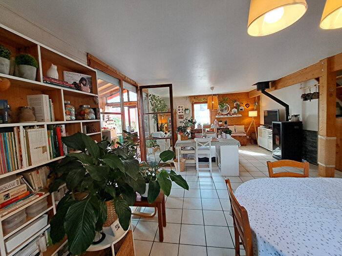 Ville-en-Sallaz - Maison 6 pièces à vendre