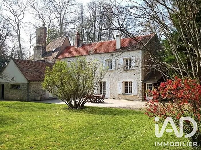 Maison 12 pièces à vendre à Rubelles