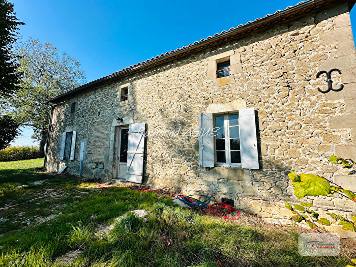 Maison à vendre - Saint-Colomb-de-Lauzun - 5 pièces - 3 chambres