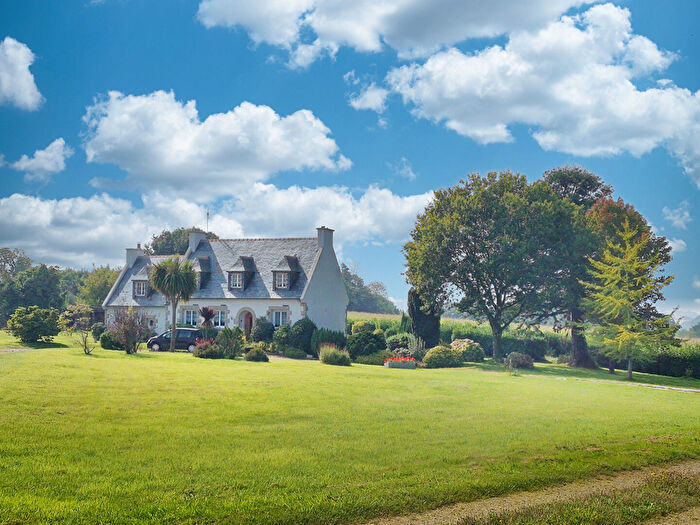 Maison 7 pièces à vendre à Plougonven