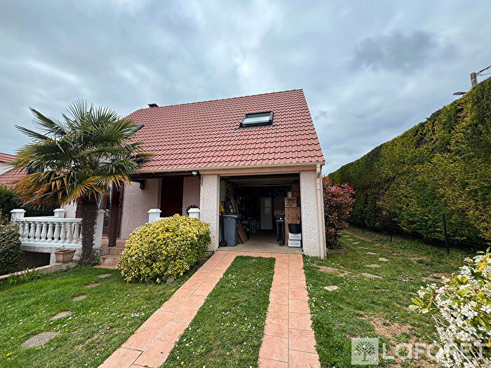 Maison à vendre - Fosses - 5 pièces - 3 chambres