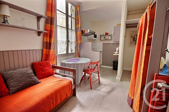 Appartement 1 pièce à Avignon, Palais des Papes, Zone Piétonne, à louer