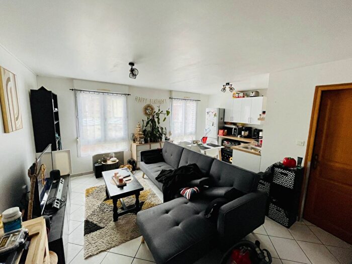 Appartement à louer - Sainte Anne-Faubourg, Amiens - 2 pièces - 1 chambre