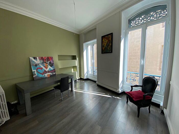 Nîmes, Ecusson, Arènes : Appartement 3 pièces à vendre