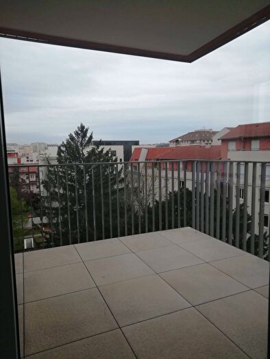 Appartement à louer - Croix Luizet, Villeurbanne - 3 pièces - 2 chambres